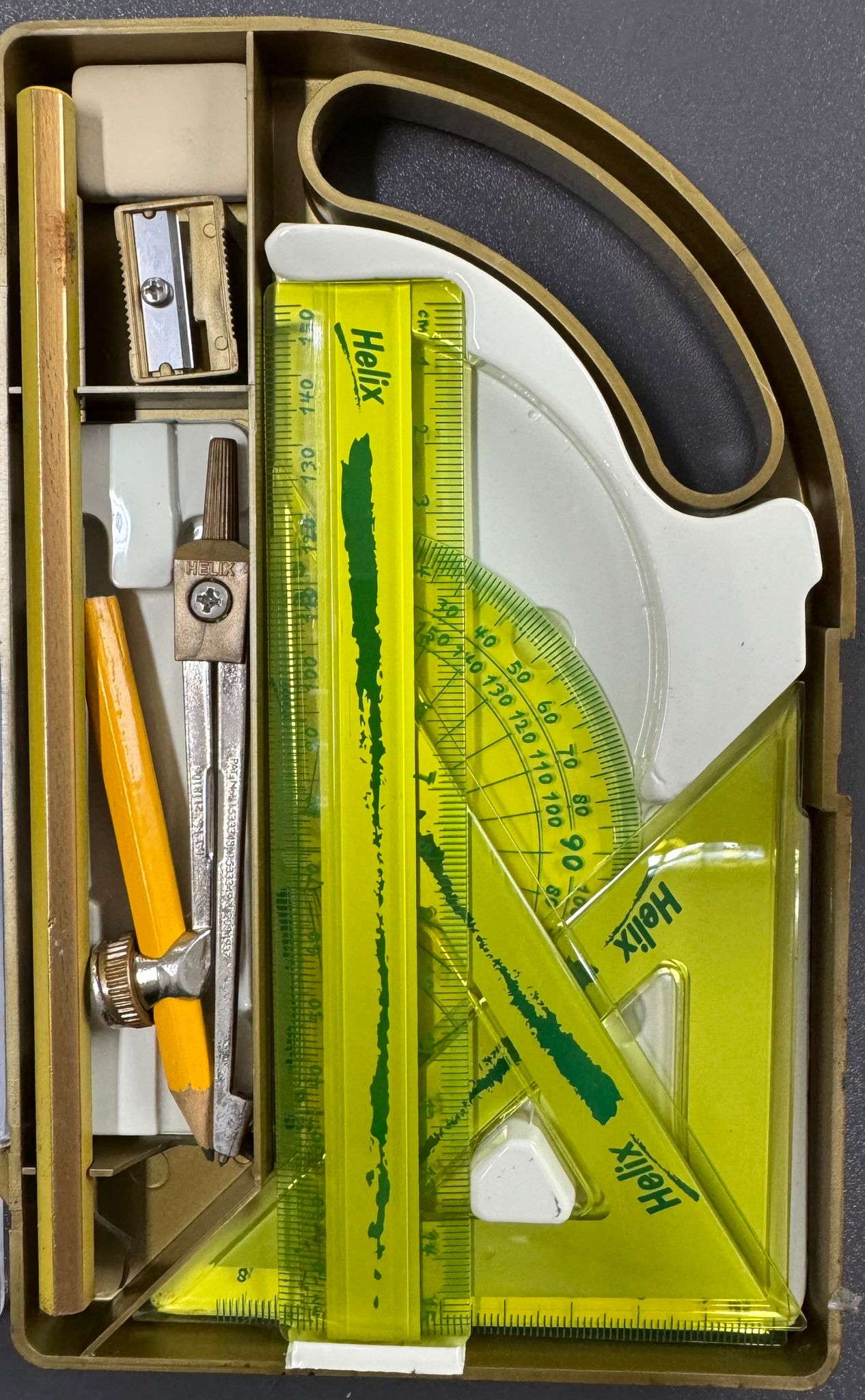 Helix Cool Curve A08 9Pc Math Set – Kong Beng Stationery & Sports Pte Ltd